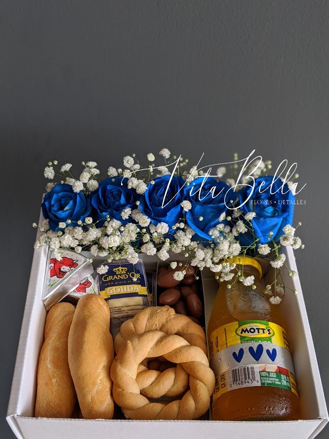Caja Snacks con rosas azules - Vita Bella